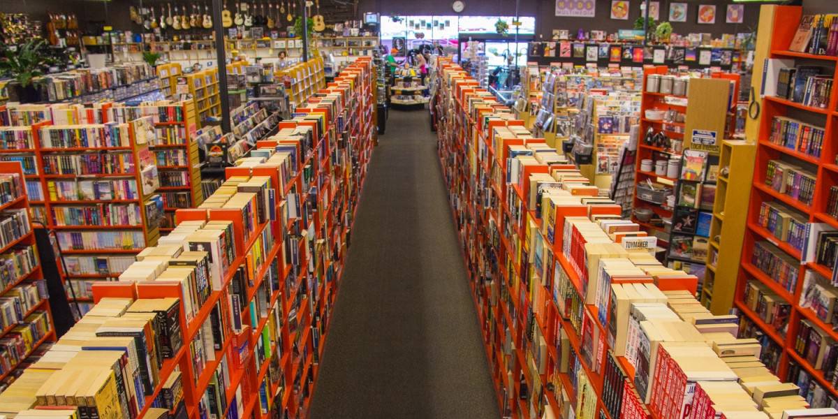 Ultimate Guide to Bookmans Tucson | TucsonTopia