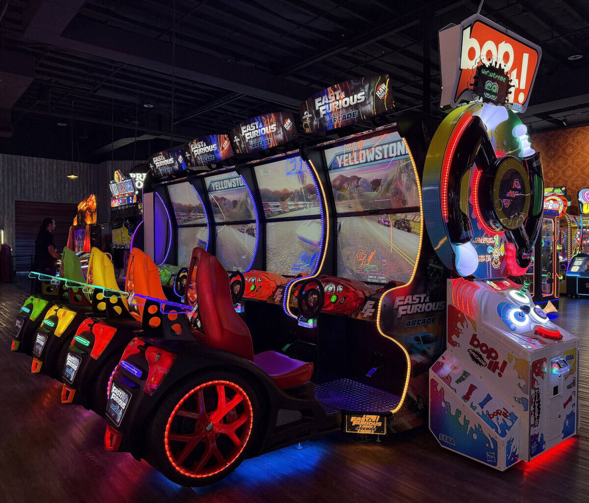 Roadies Guide - Lanes, Games, Gastropub! | TucsonTopia