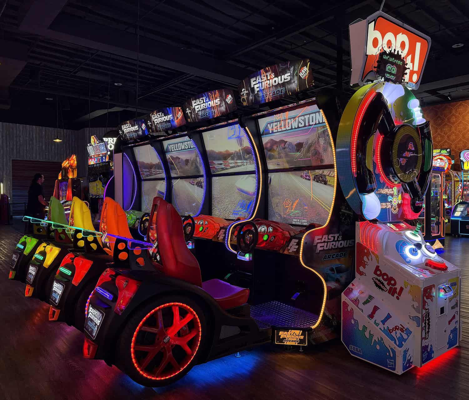 Roadies Guide - Lanes, Games, Gastropub! | TucsonTopia